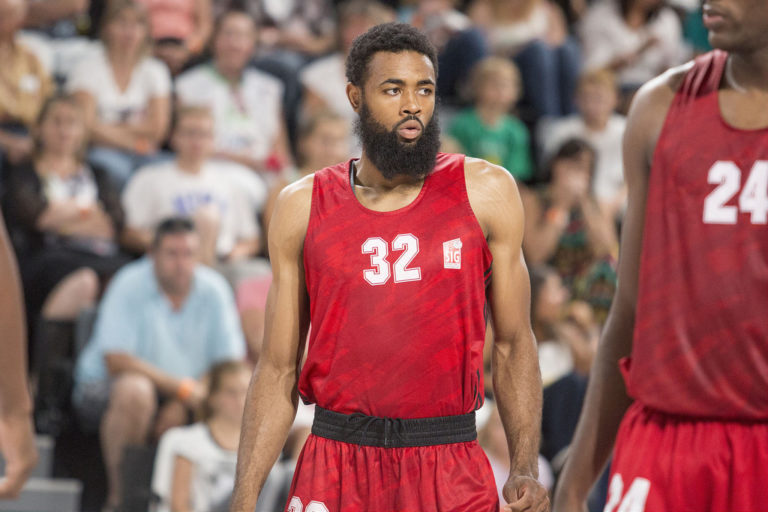 Le BCM Gravelines engage Tony Dobbins ! - 5by5.fr